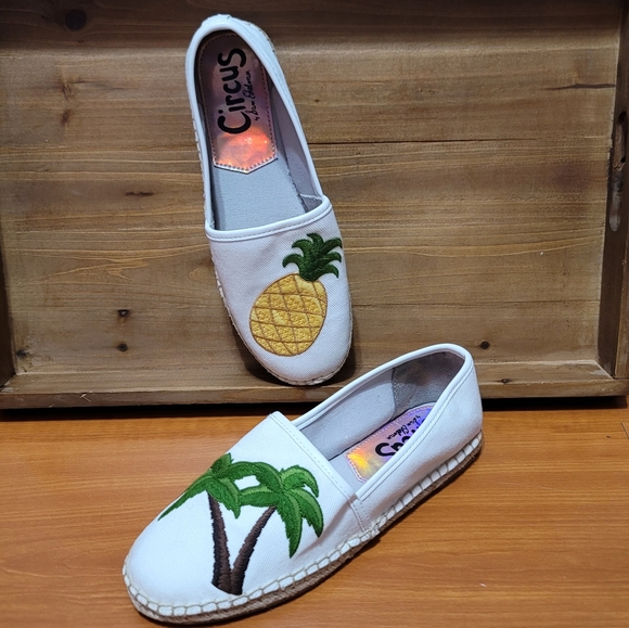 Circus by Sam Edelman | Shoes | Circus By Sam Edelman Leni Pineapple ...